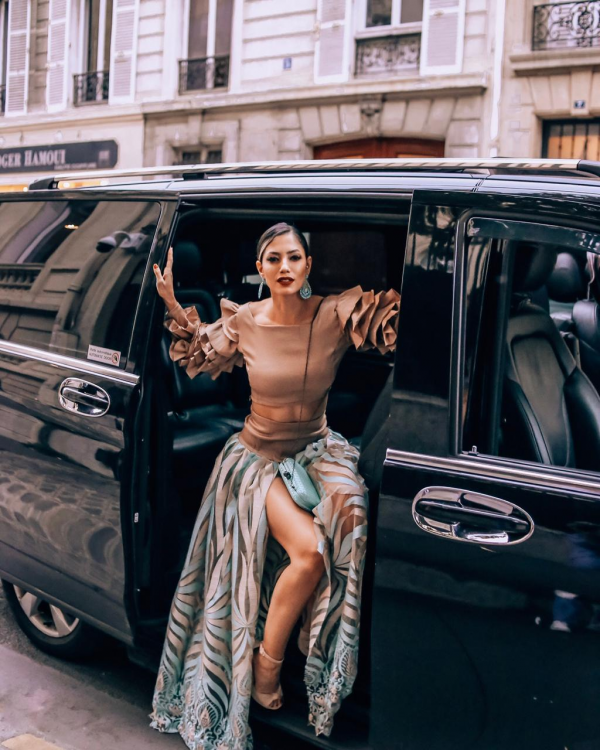 Aline Tabata: A modelo brasileira que vem se destacando nas Redes ...